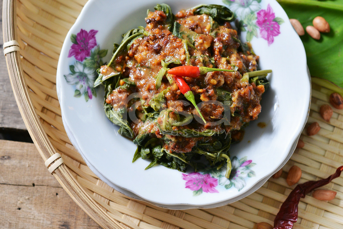 Pecal Pucuk Ubi Pembuka Selera Ala Kampung - RASA