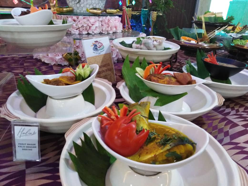 Menu Tradisional Asia Untuk Bufet Ramadan Di Sime Darby Convention ...