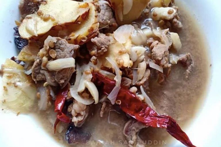 Sedapnya Hirup Kuah Singgang Tulang!