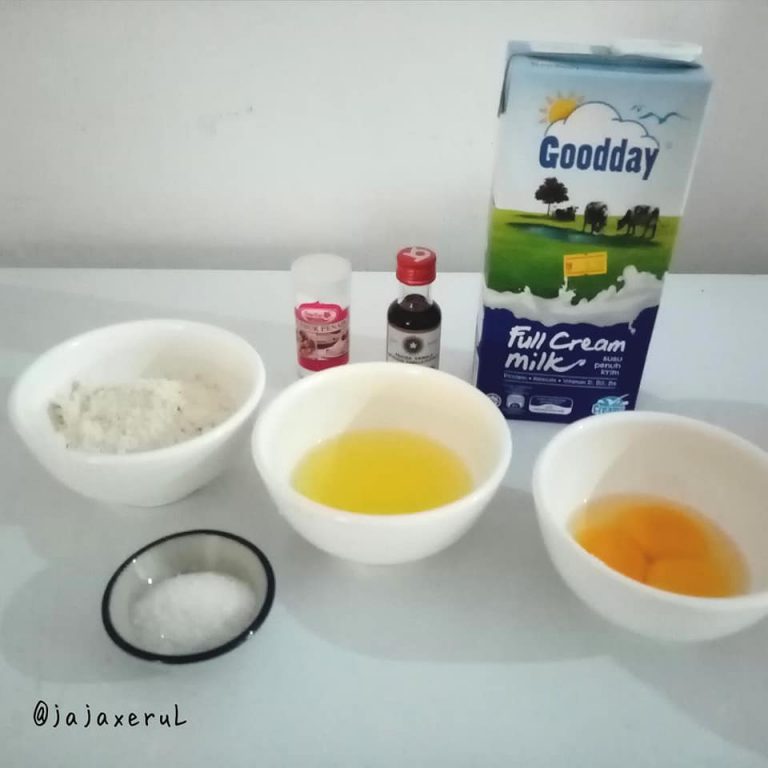 Resipi Roti Jala Sos Coklat, Sesuai Buat Untuk Tetamu Datang Berkunjung!