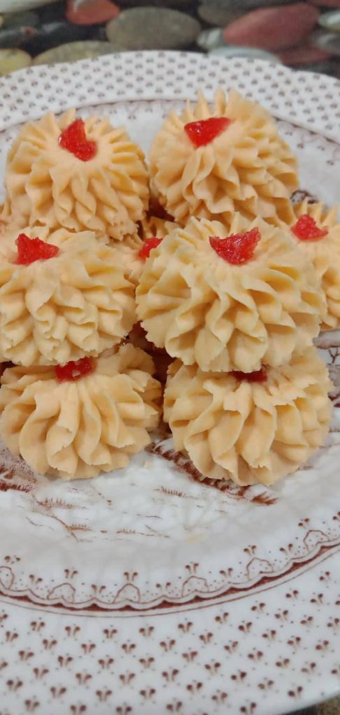 Semperit Klasik & Tart Gulung Ikut Sukatan Cawan. Ikut Langkah Betul ...